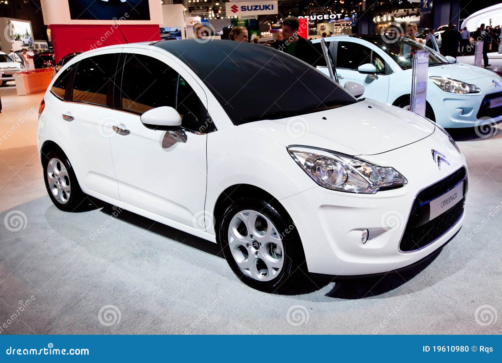 Witte auto Citroën C3 redactionele afbeelding. Image of sport - 19610980