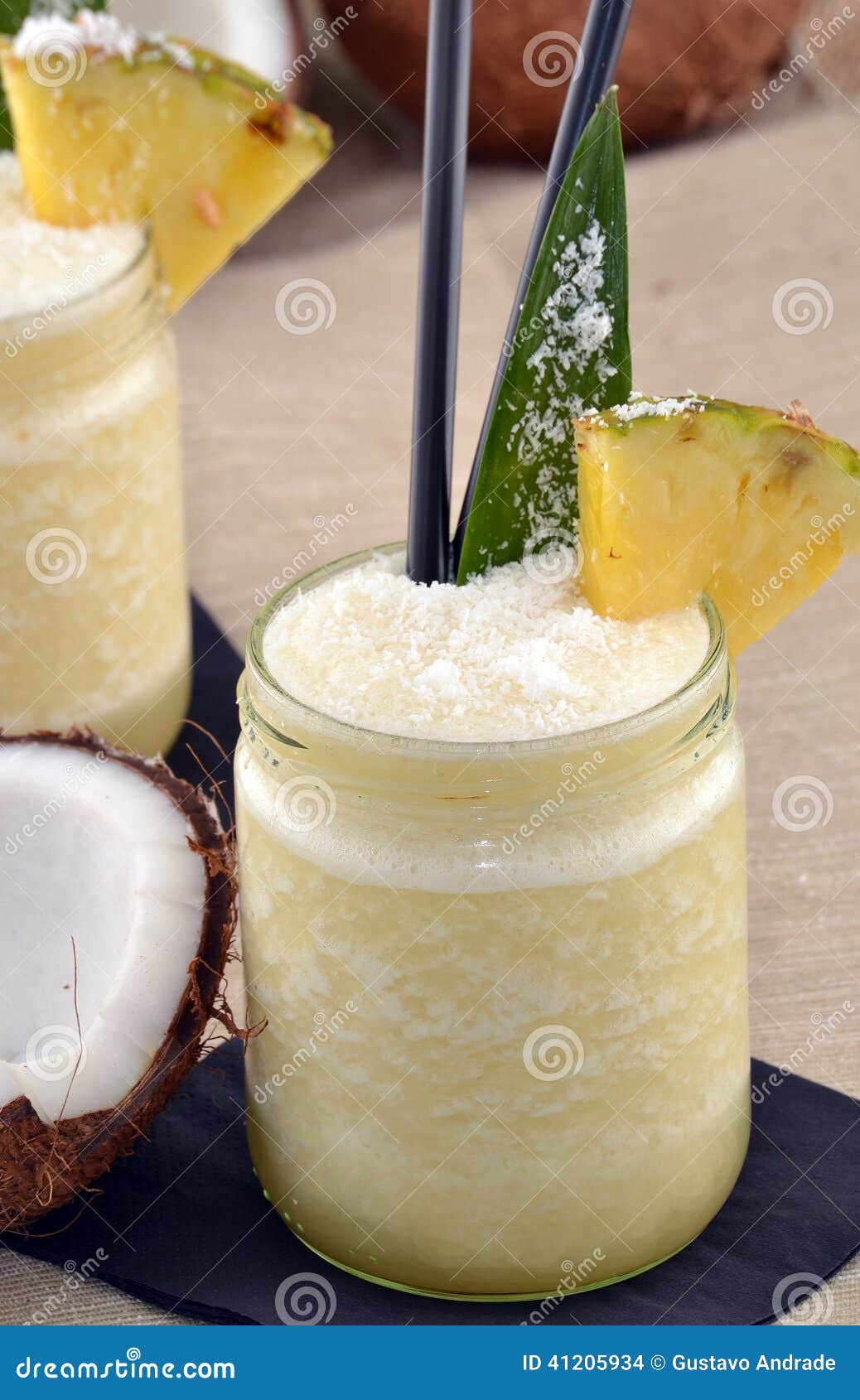 Witte cocktail stock foto. Image of vrucht, koel, recept - 41205934