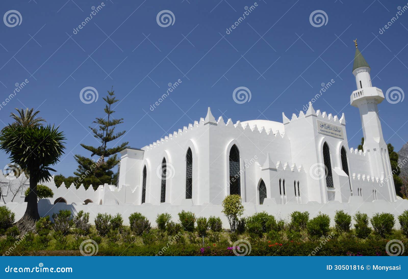 Witte Moskee redactionele foto. Image of hemel, moskee - 30501816