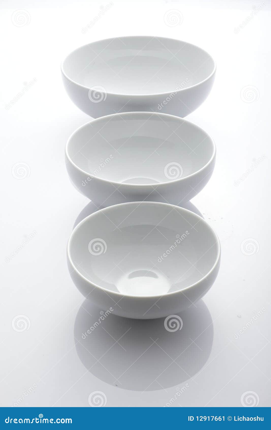 Witte pot drie stock afbeelding. Image of keuken, maaltijd - 12917661