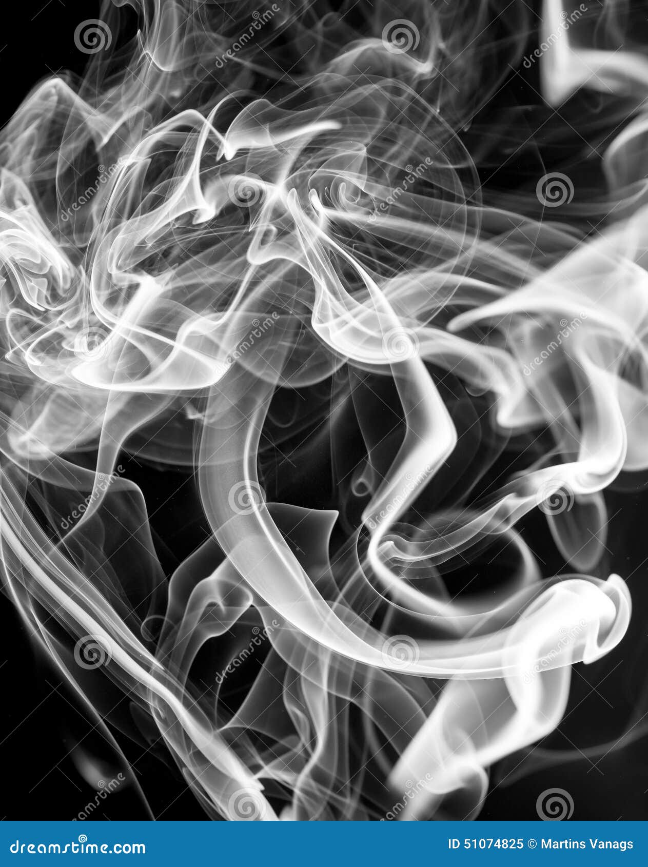 Witte Rook Op Zwarte Achtergrond Stock Afbeelding - Image of mooi ...