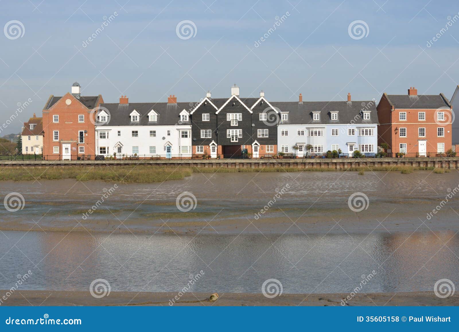 Wivenhoe over River Colne stock photo. Image of river - 35605158
