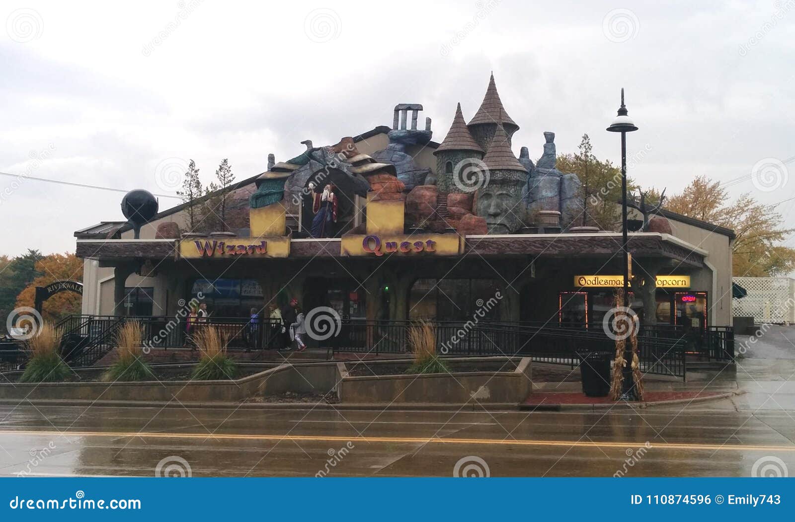 Wizard Quest Live-action Interactive Adventure Game Attraction ...