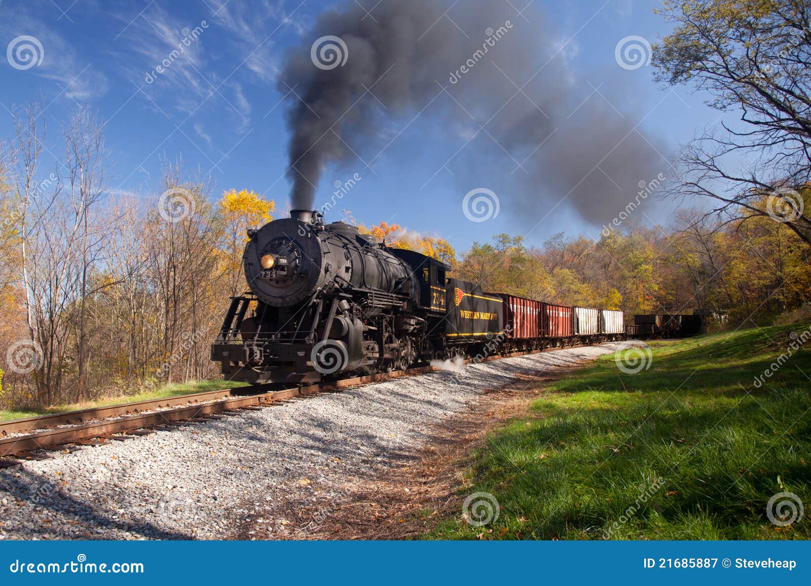 WM Steam Train Powers Along Railway Editorial Photography - Image of ...