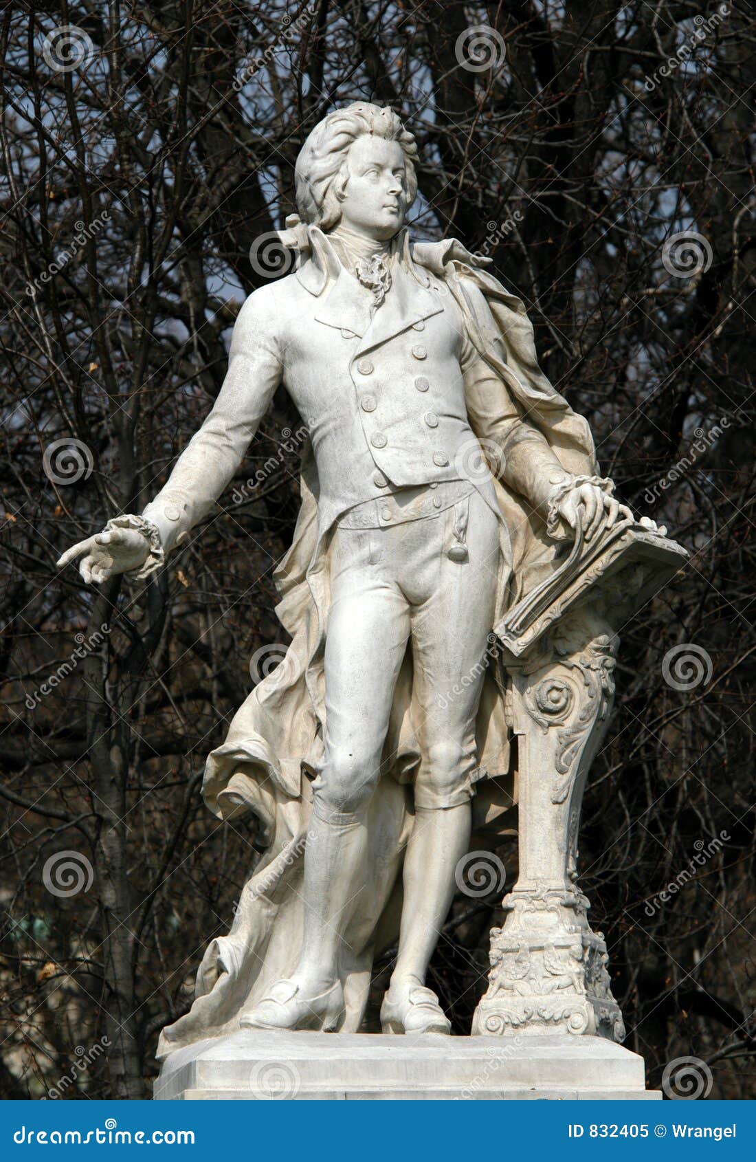 Wolfgang Amadeus Mozart stock image. Image of music, monument - 832405