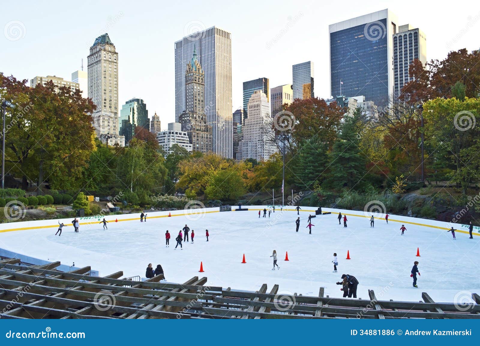 Wollman Rink editorial photo. Image of autumn, york, skating - 34881886