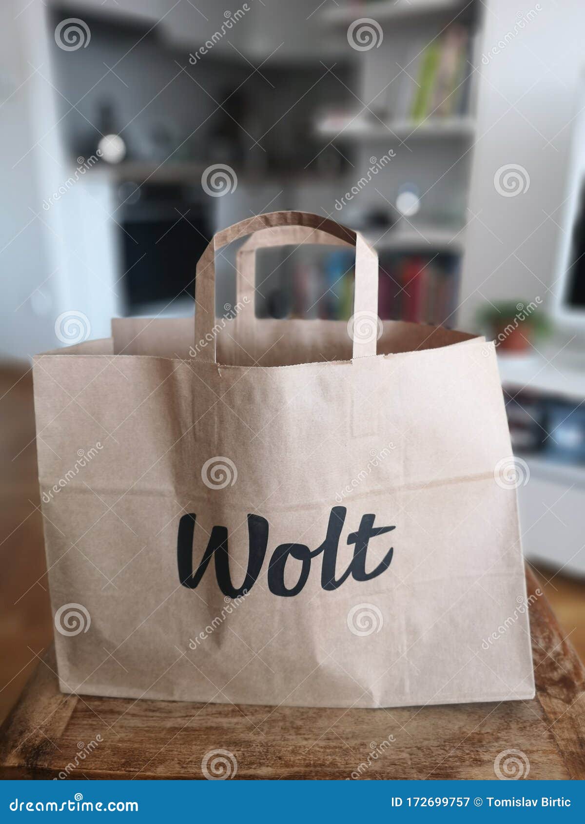 Wolt Delivery Paper Bag editorial photography. Image of wolt - 172699757