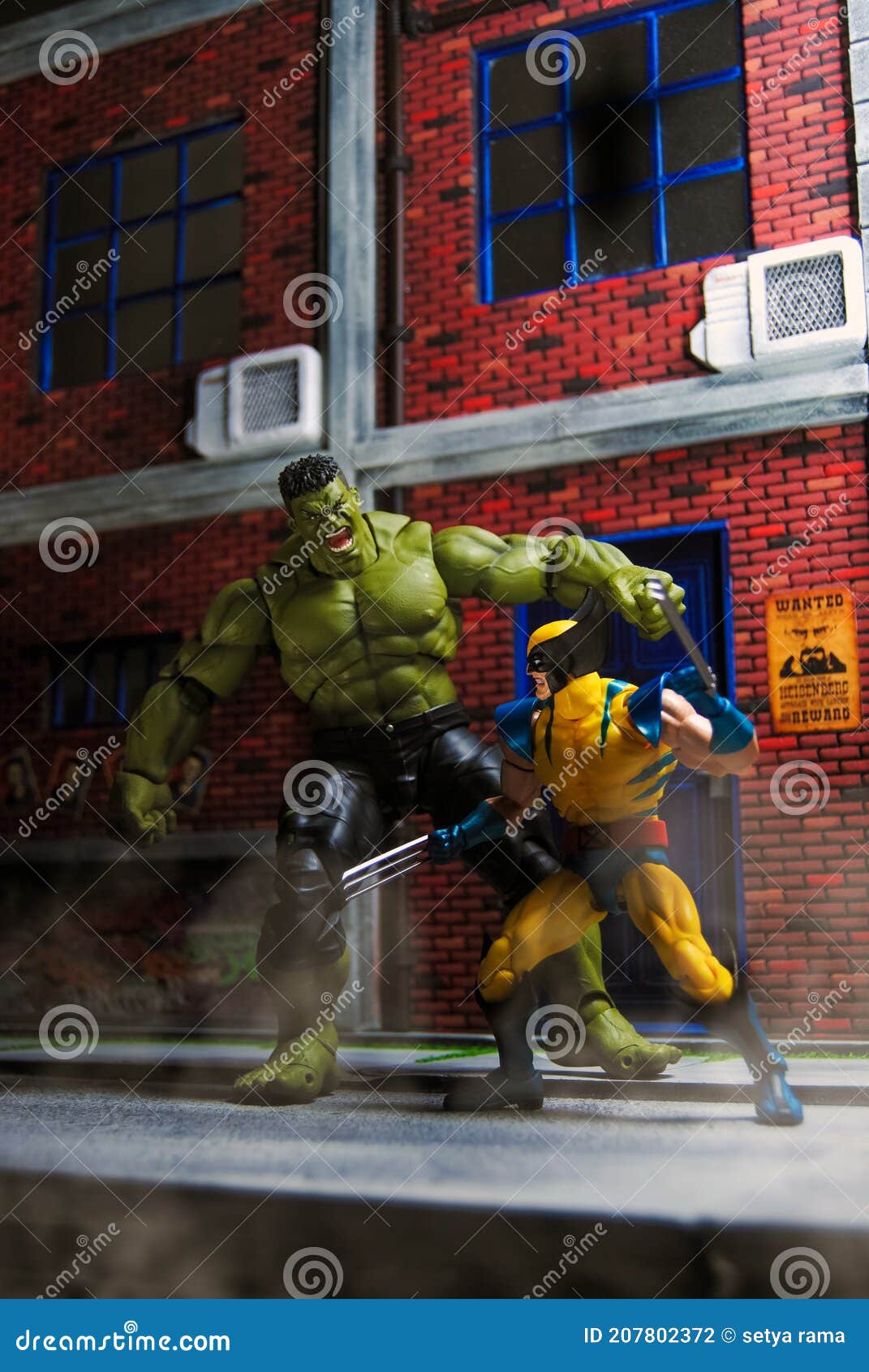Wolverine Versus Hulk Angry Anger Destroy Editorial Photography - Image ...