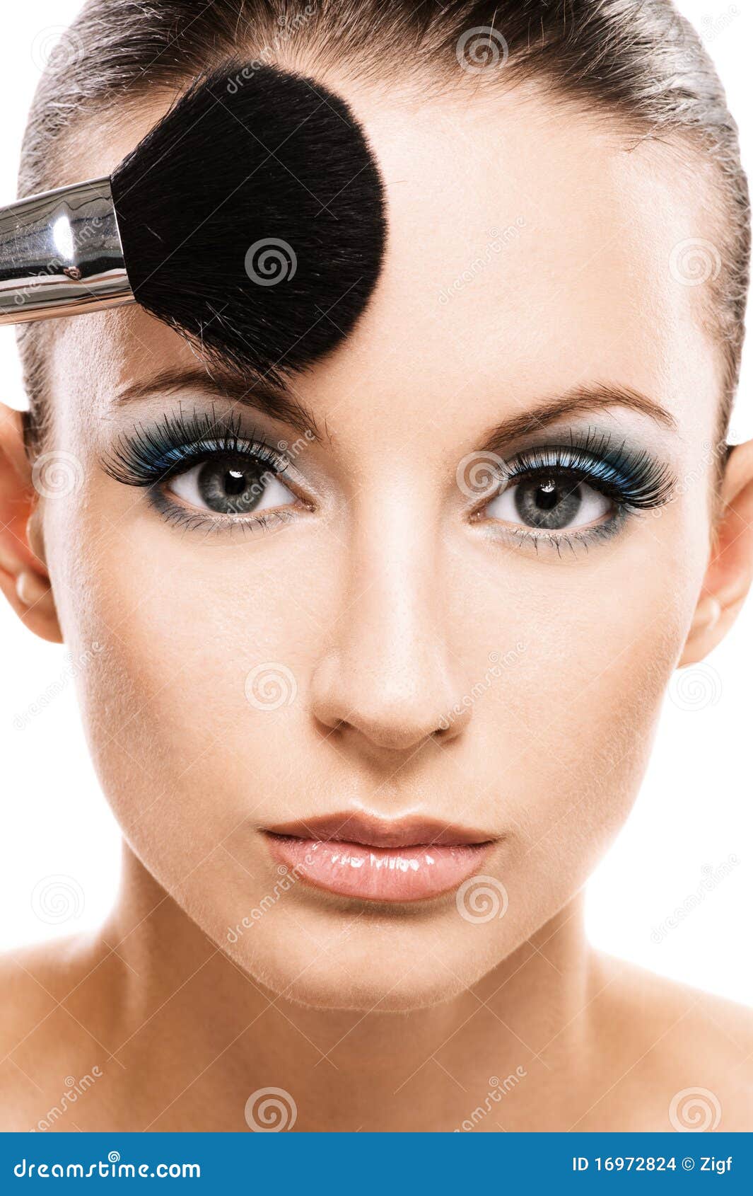 Woman applying blusher stock photo. Image of clear, brush - 16972824