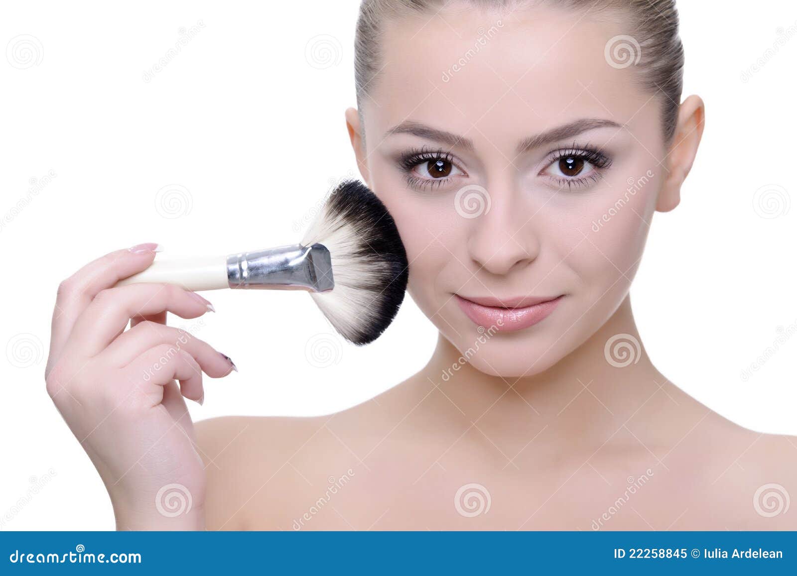 Woman applying make-up stock image. Image of face, elegance - 22258845