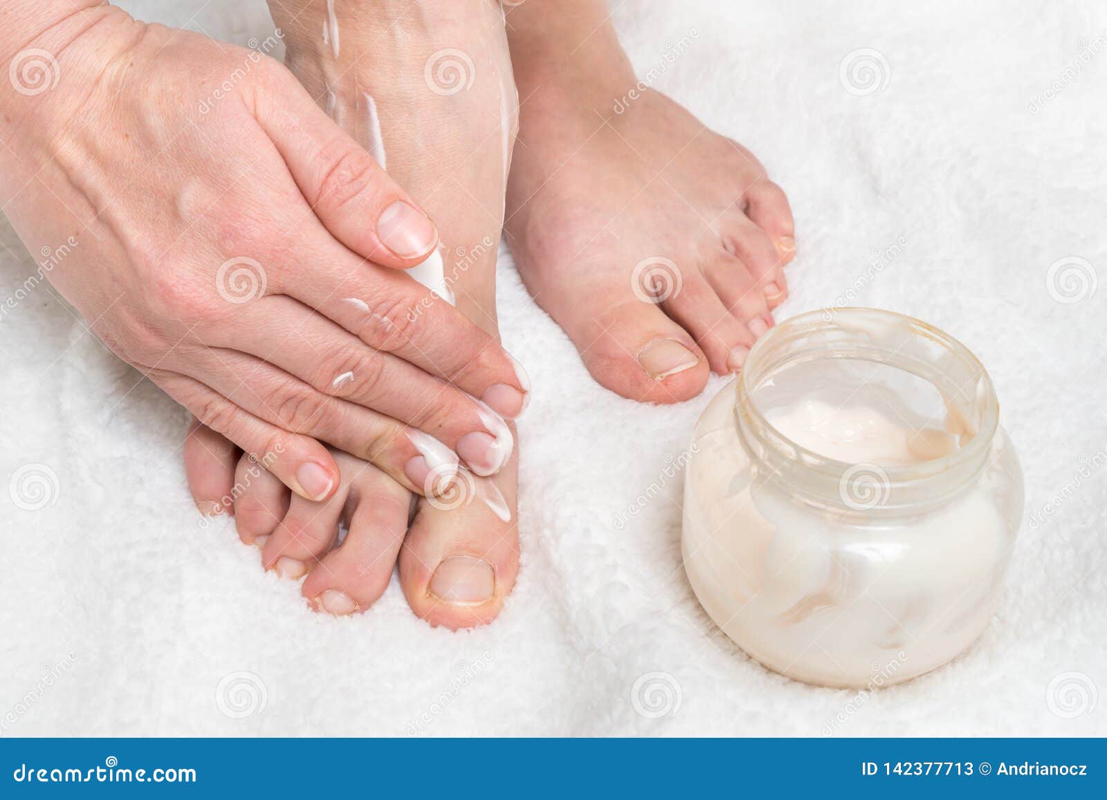 Woman Applying Moisturizer Cream On Her Feet Stock Image Image Of Lotion Applying 142377713