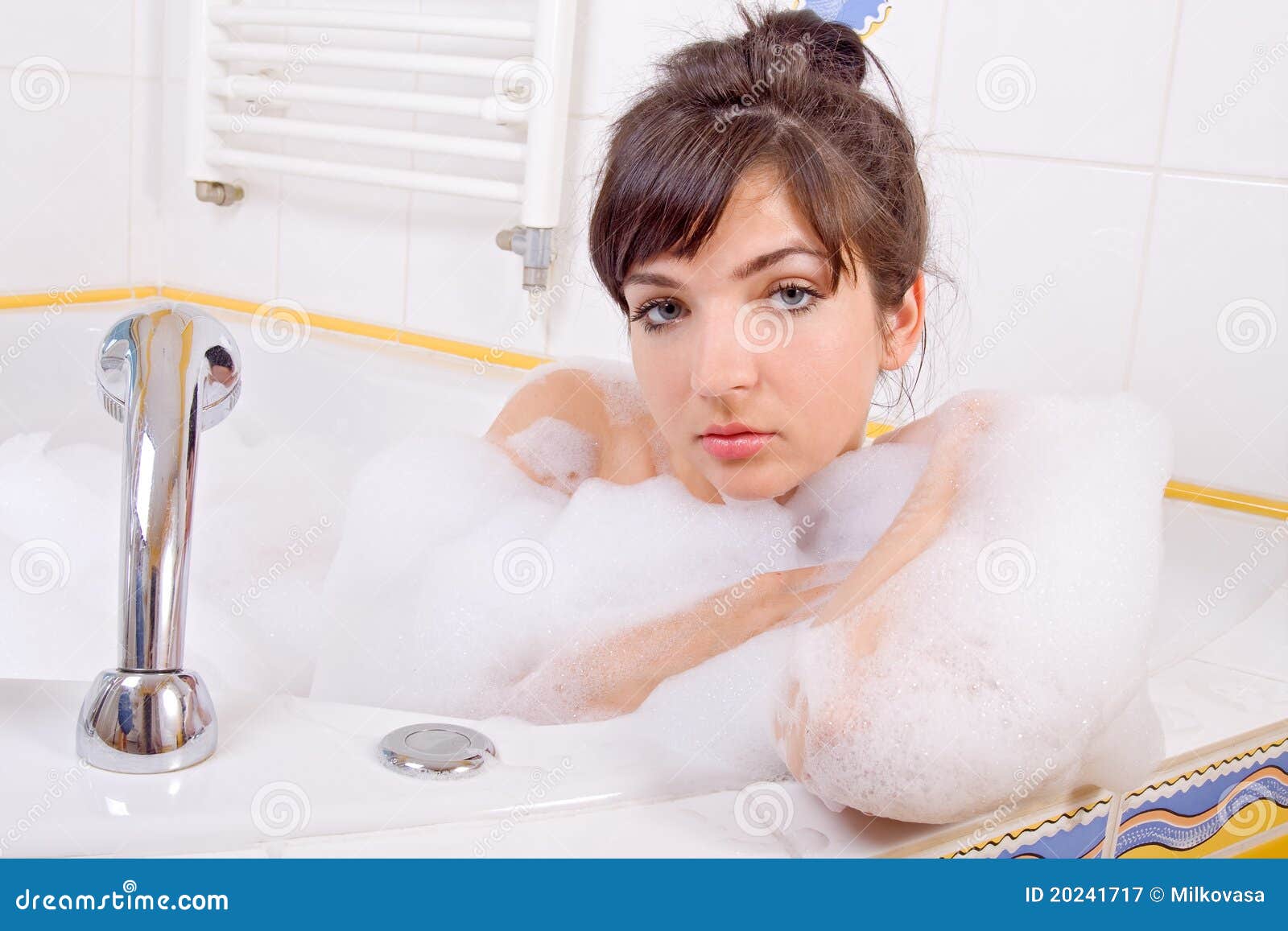 Woman In The Bathtub Stock Image Image Of Girls Healthy 20241717