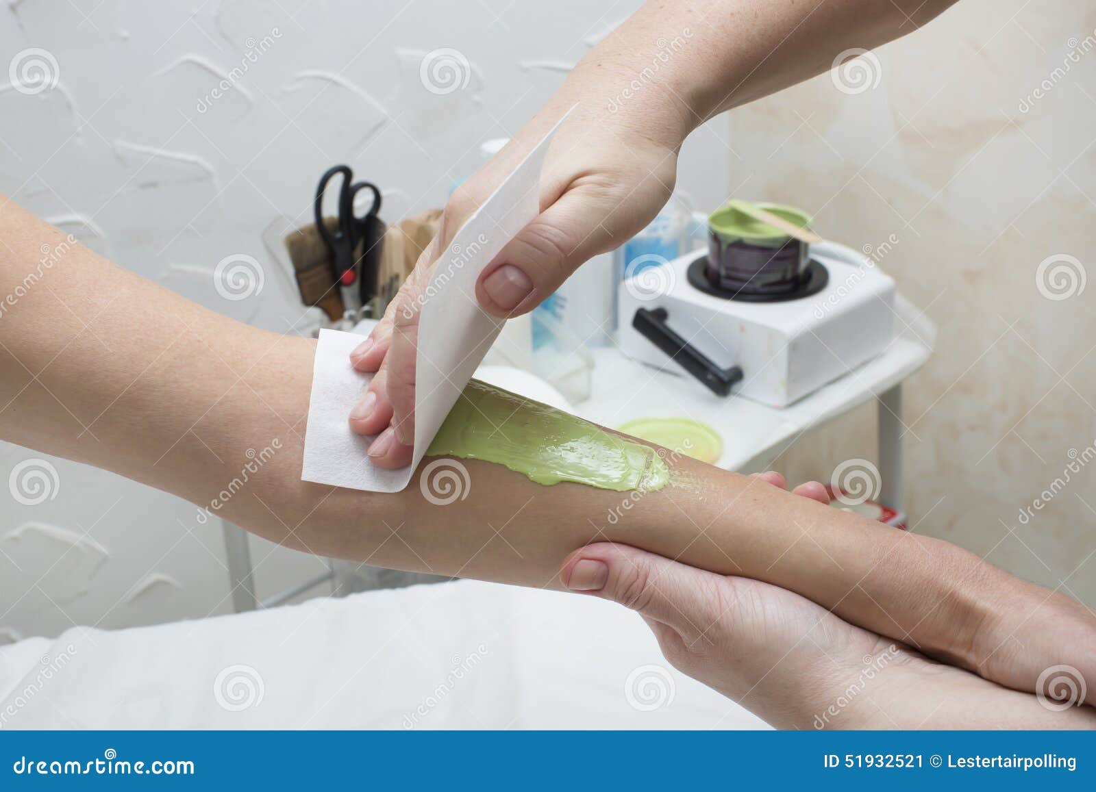 Woman in a beauty salon stock image. Image of clean, healthy - 51932521