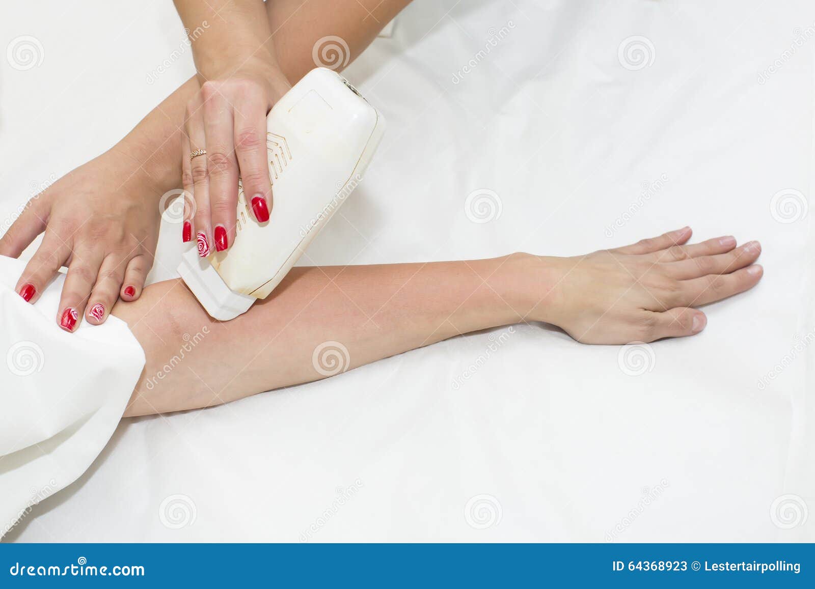 Woman in a beauty salon stock image. Image of removing - 64368923