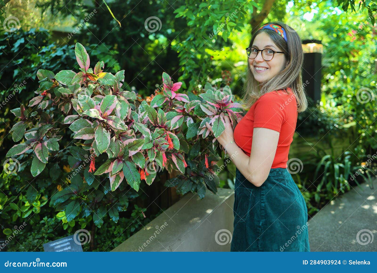Woman Botanist at Work in a Botanical Garden Stock Photo - Image of ...
