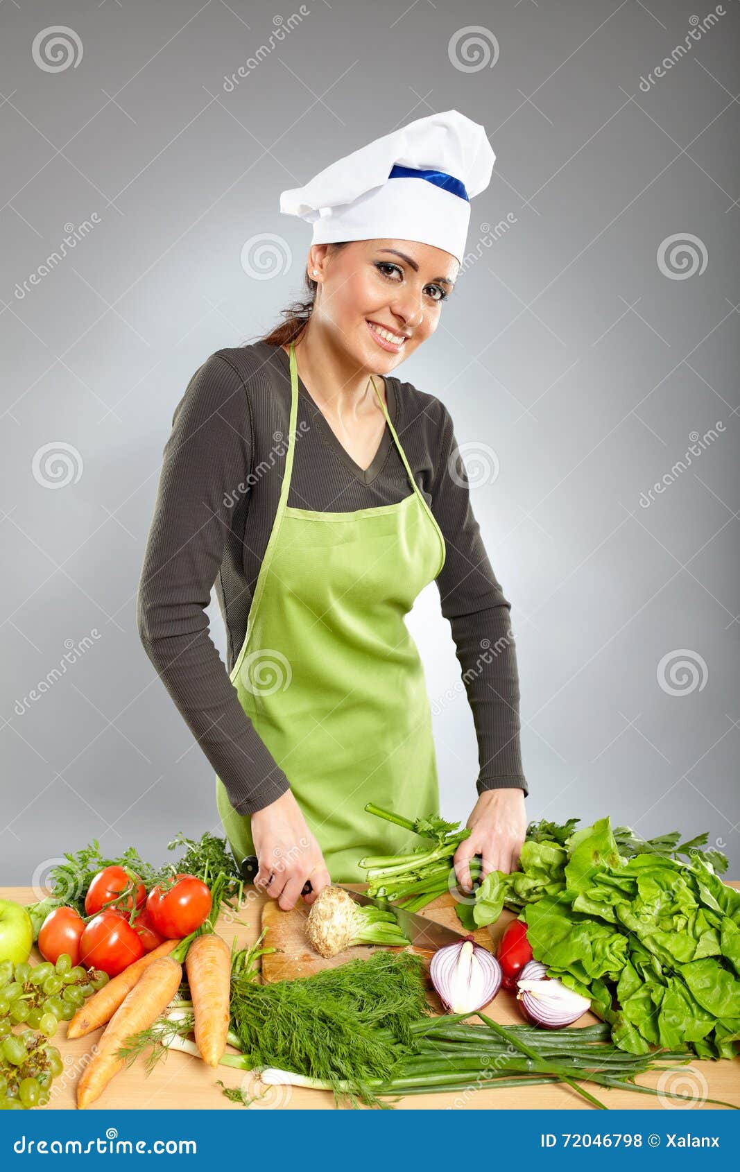 Woman Chef Chopping Vegetables Stock Photo - Image of healthy, gray ...