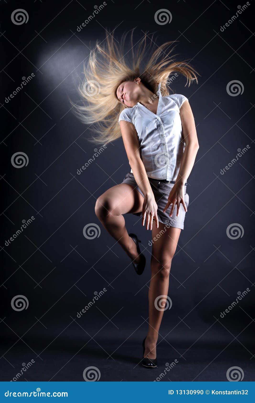 Woman cool modern dancer stock photo. Image of breakdancing - 13130990