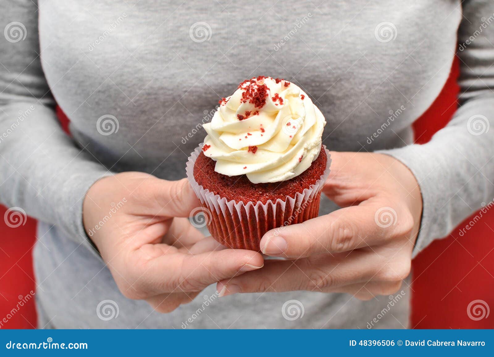 Woman with Cupcake in Hands Stock Photo - Image of decorating, green ...