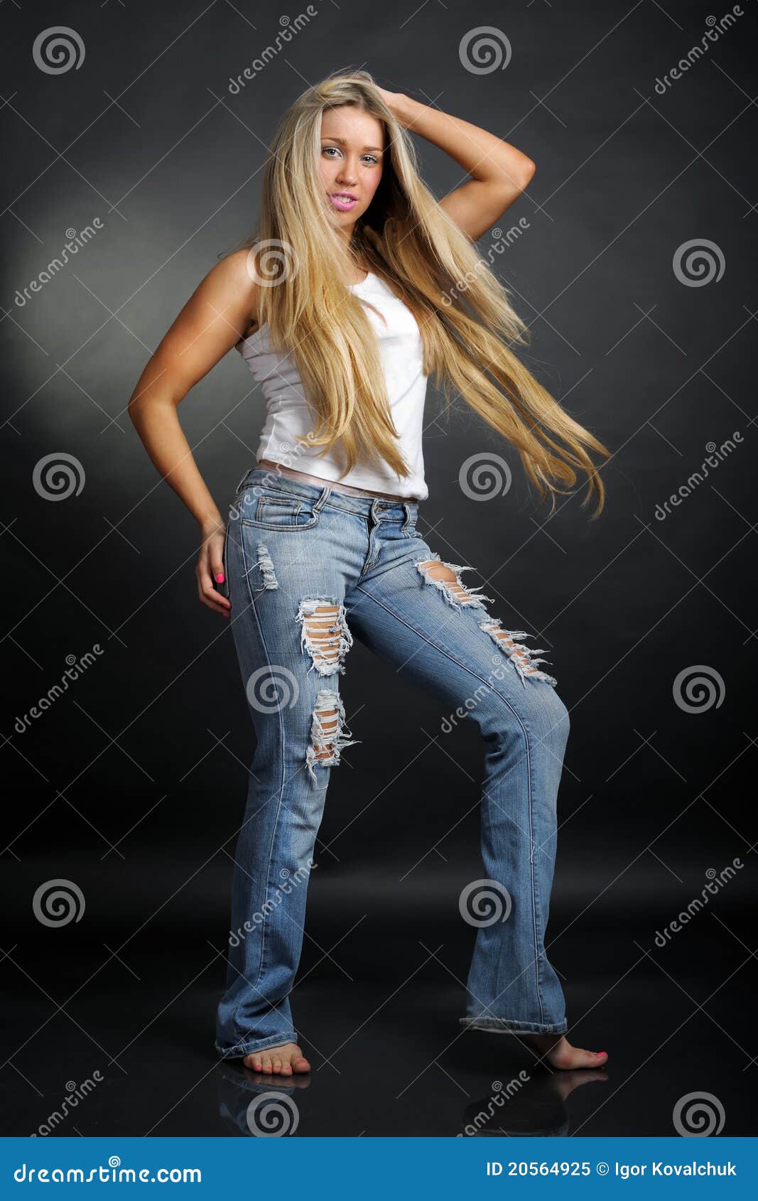 Woman dancing stock image. Image of disco, hair, background - 20564925