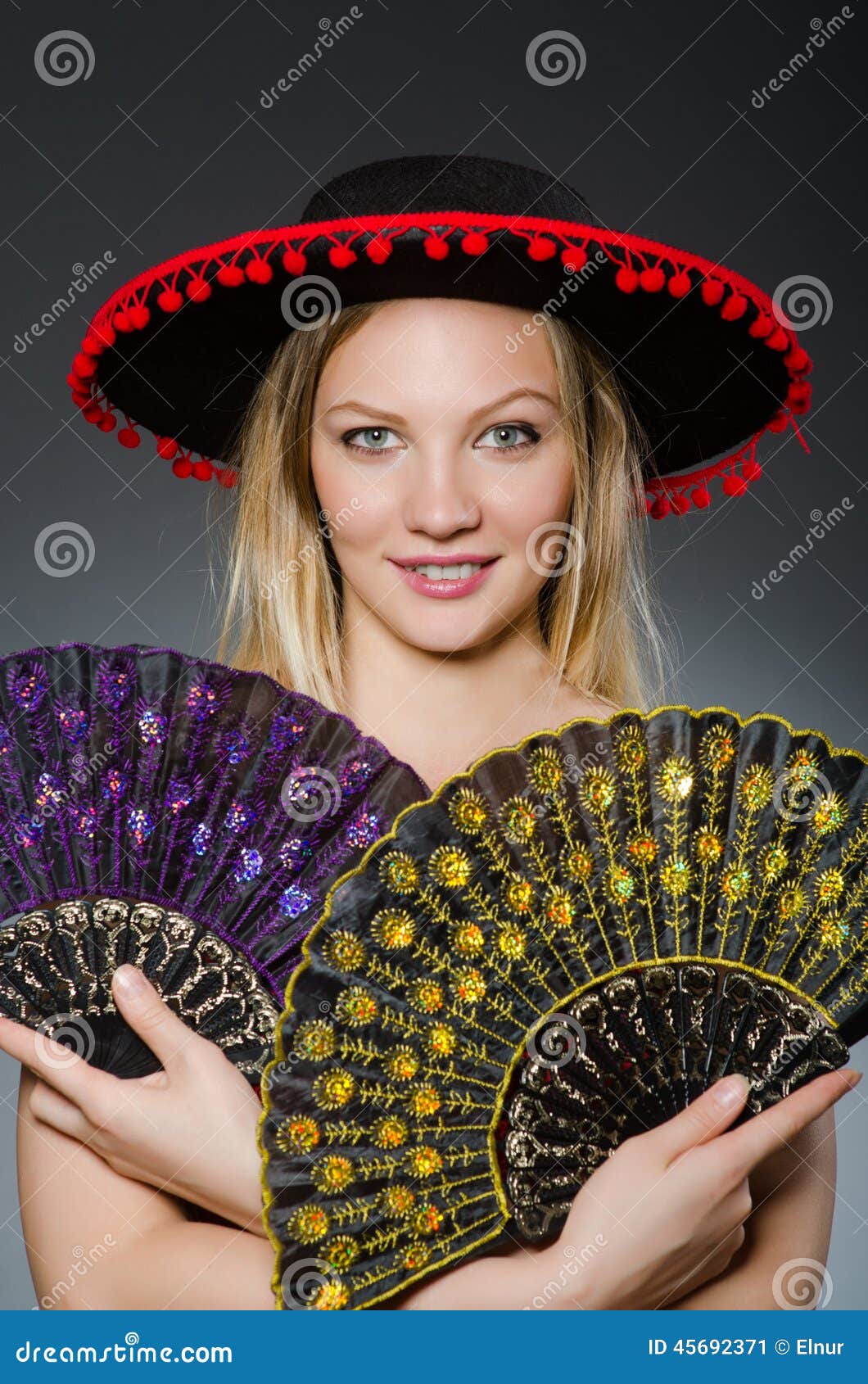 Woman dancing with fans stock image. Image of clothing - 45692371