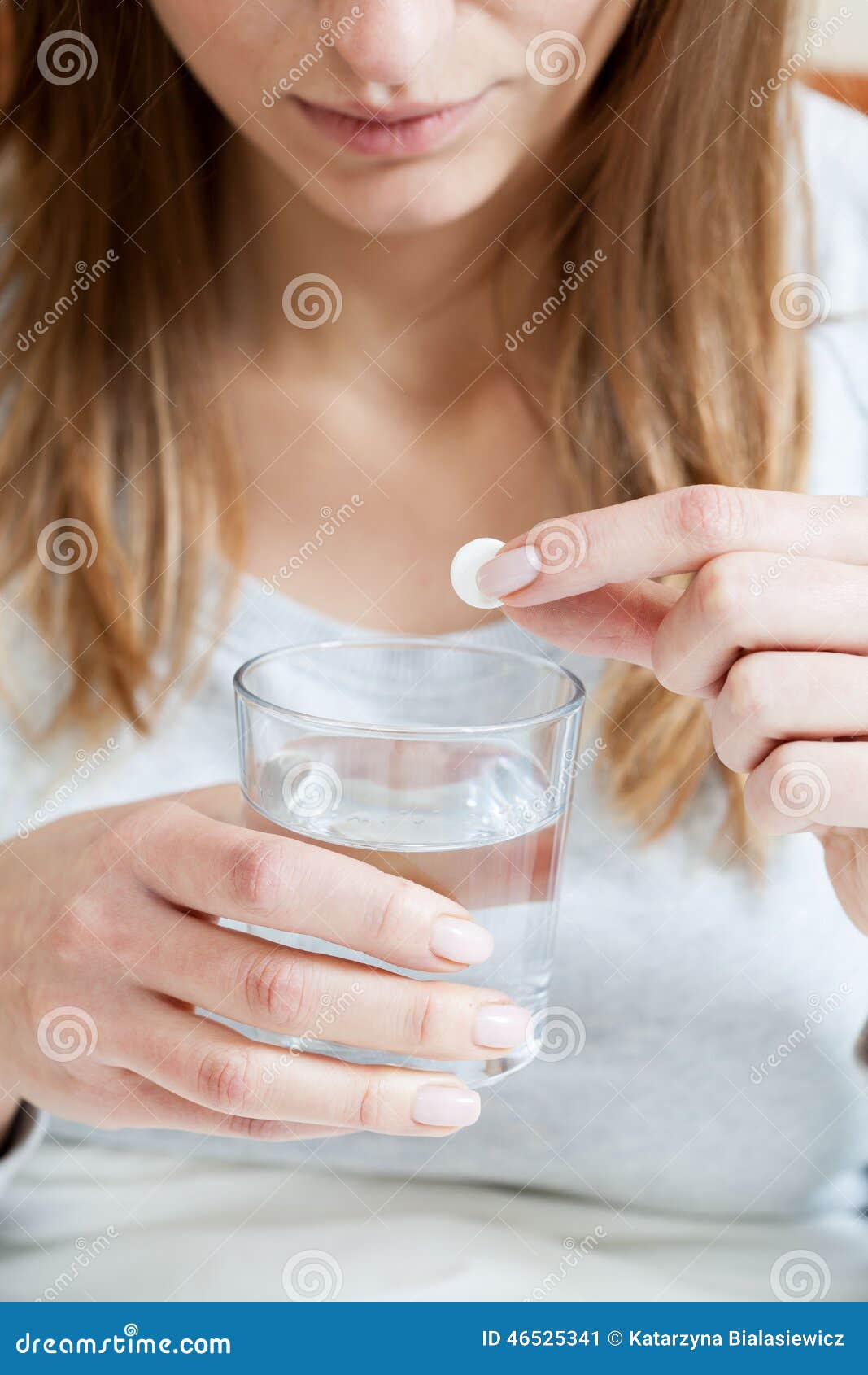 Woman dissolving tablet stock image. Image of rest, dissolving - 46525341