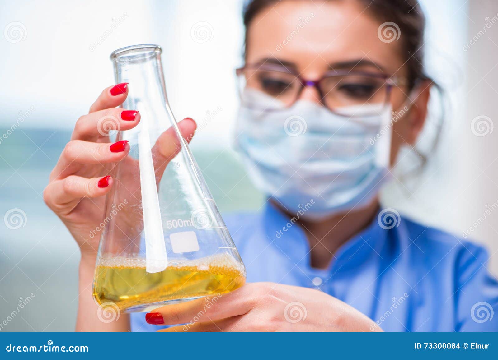 The Woman Doctor Doing Chemical Tests in Laboratory Stock Photo - Image ...