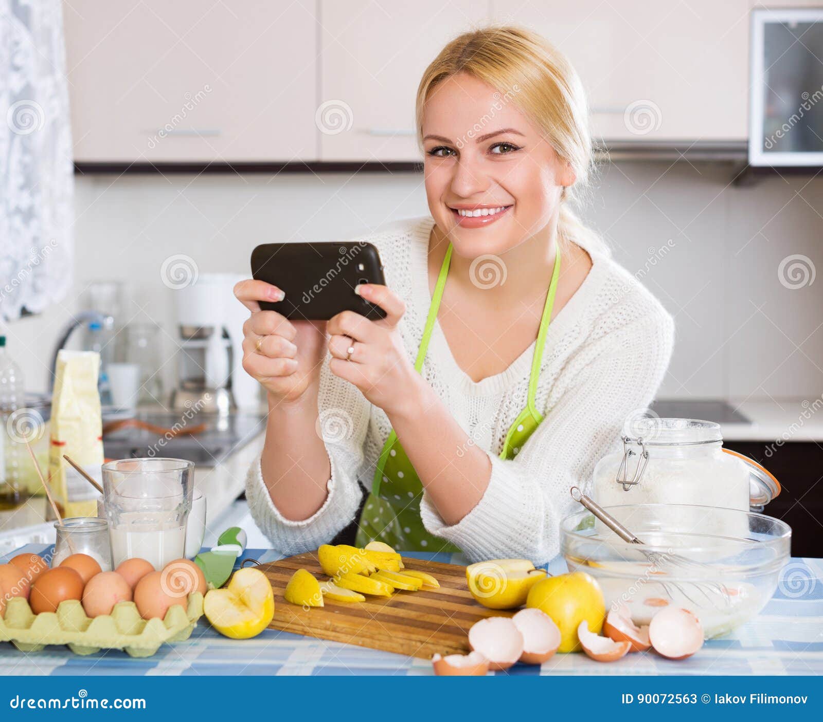 Woman Doing Selfie at Kitchen Stock Image - Image of cloth, ordinary ...