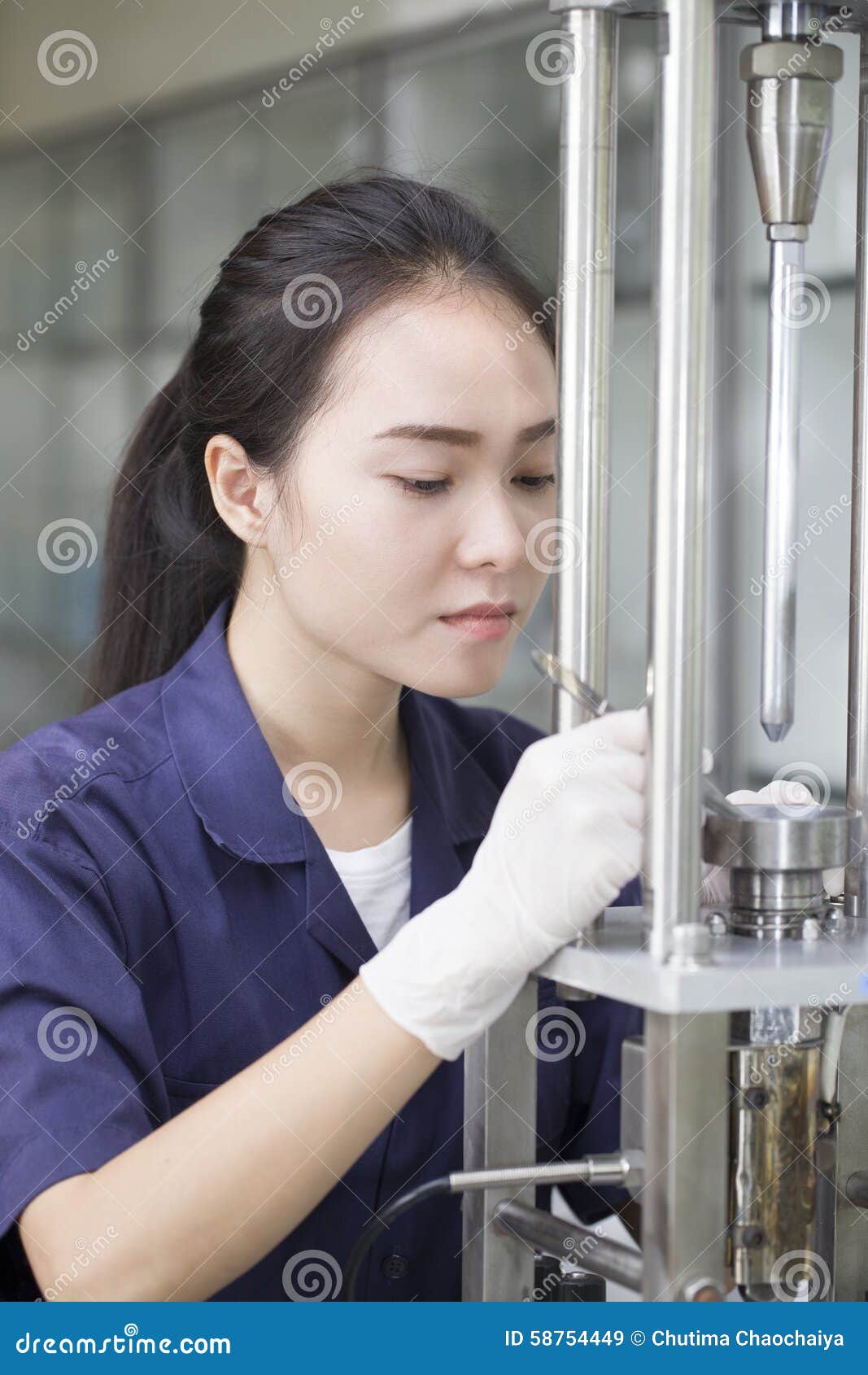 Woman Engineer Setup Testing Machine Stock Image Image Of Material