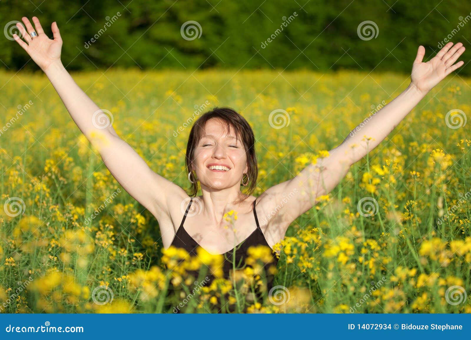 Woman enjoy sunlight stock photo. Image of cultivated - 14072934