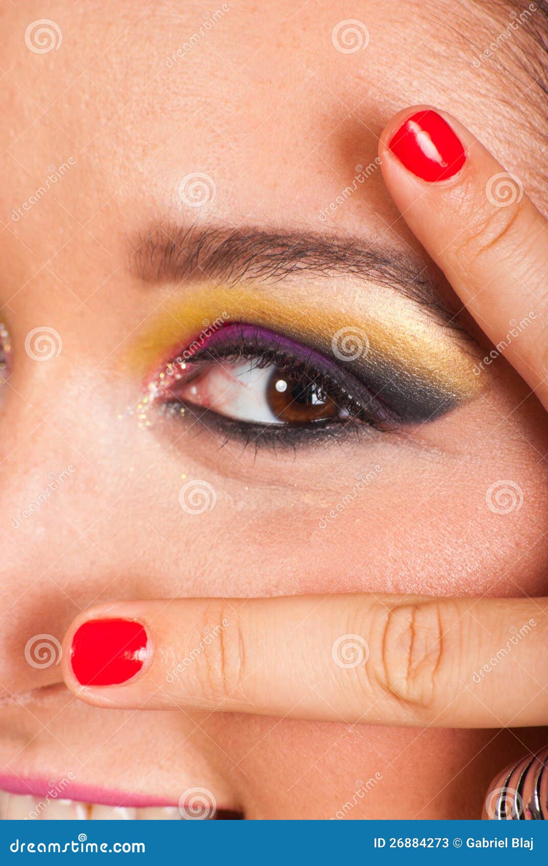 Woman Eye with Glamour Make Up Stock Image - Image of glamour, fashion ...