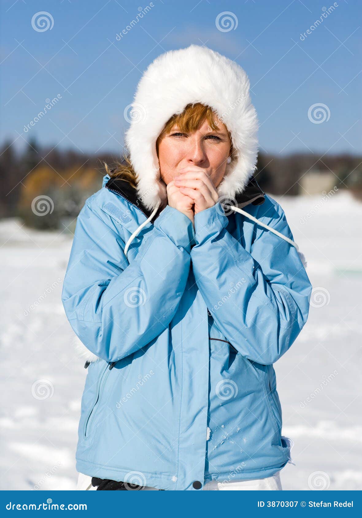 Woman feels cold stock image. Image of snowjacket, blue - 3870307