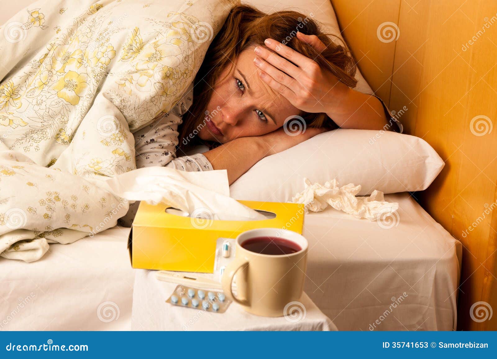 Woman with Flu Resting in Bed Stock Image - Image of pain, caucasian ...