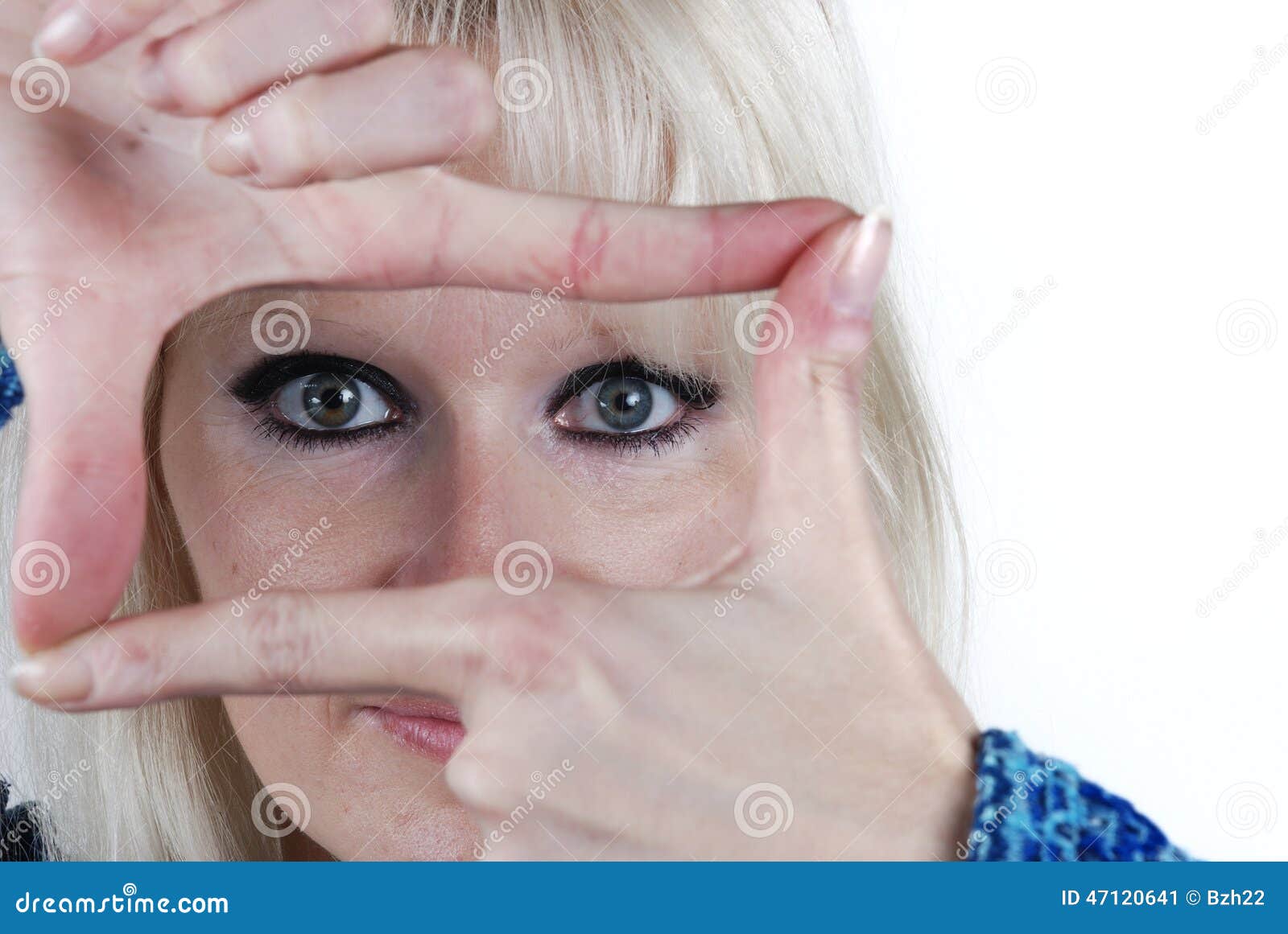Woman framing with hand stock image. Image of eyes, looking - 47120641