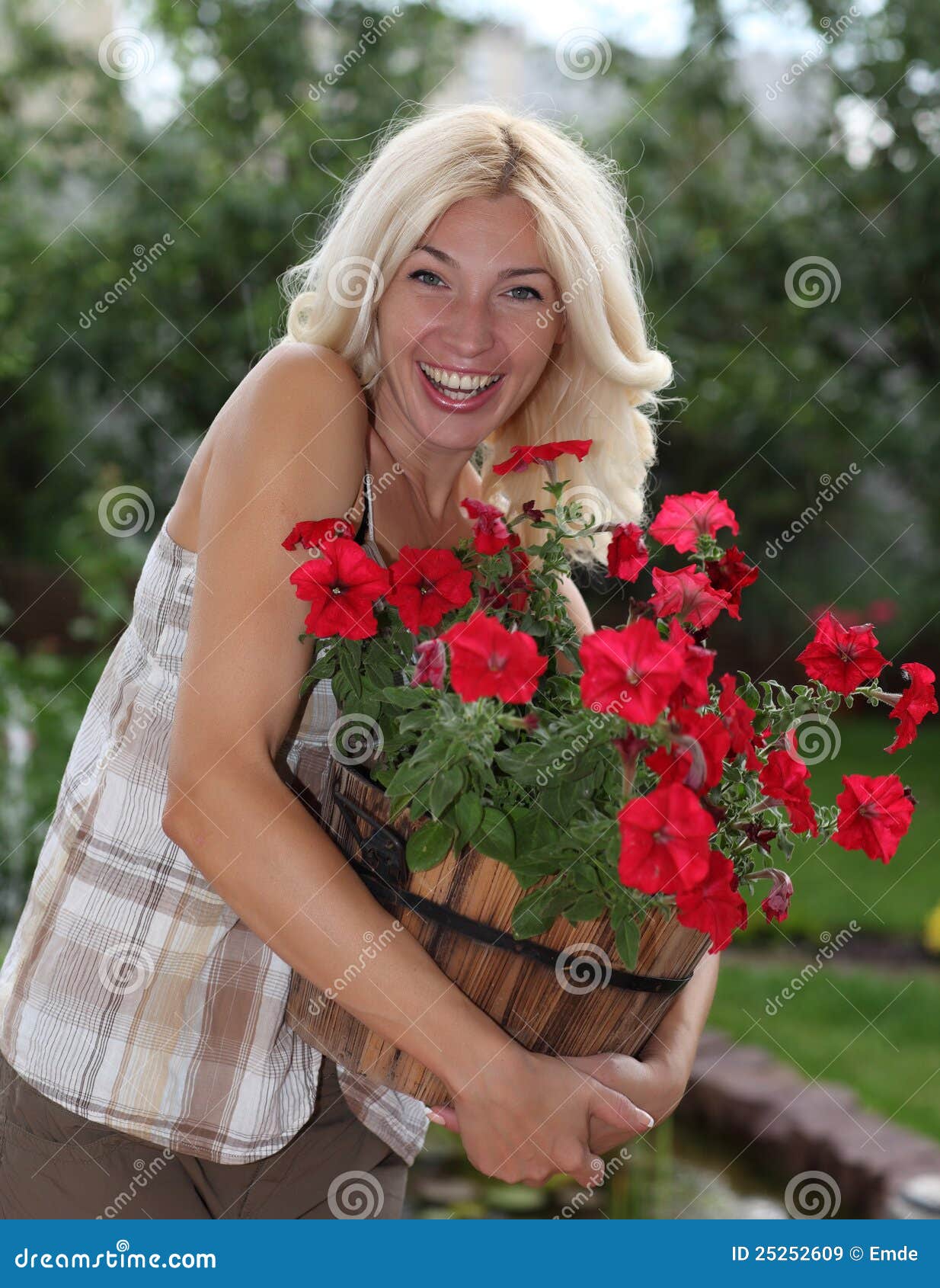 The woman gardener stock image. Image of florist, summer - 25252609