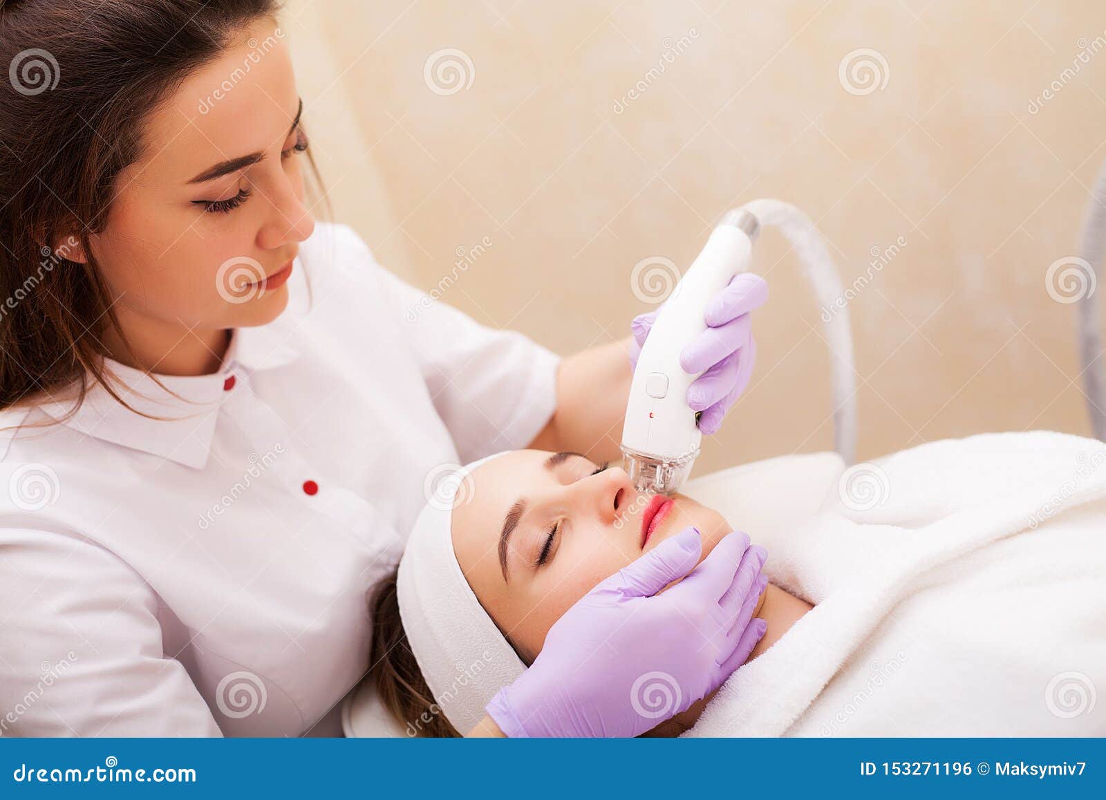 Woman Getting Lpg Hardware Massage At The Beauty Clinic Professional
