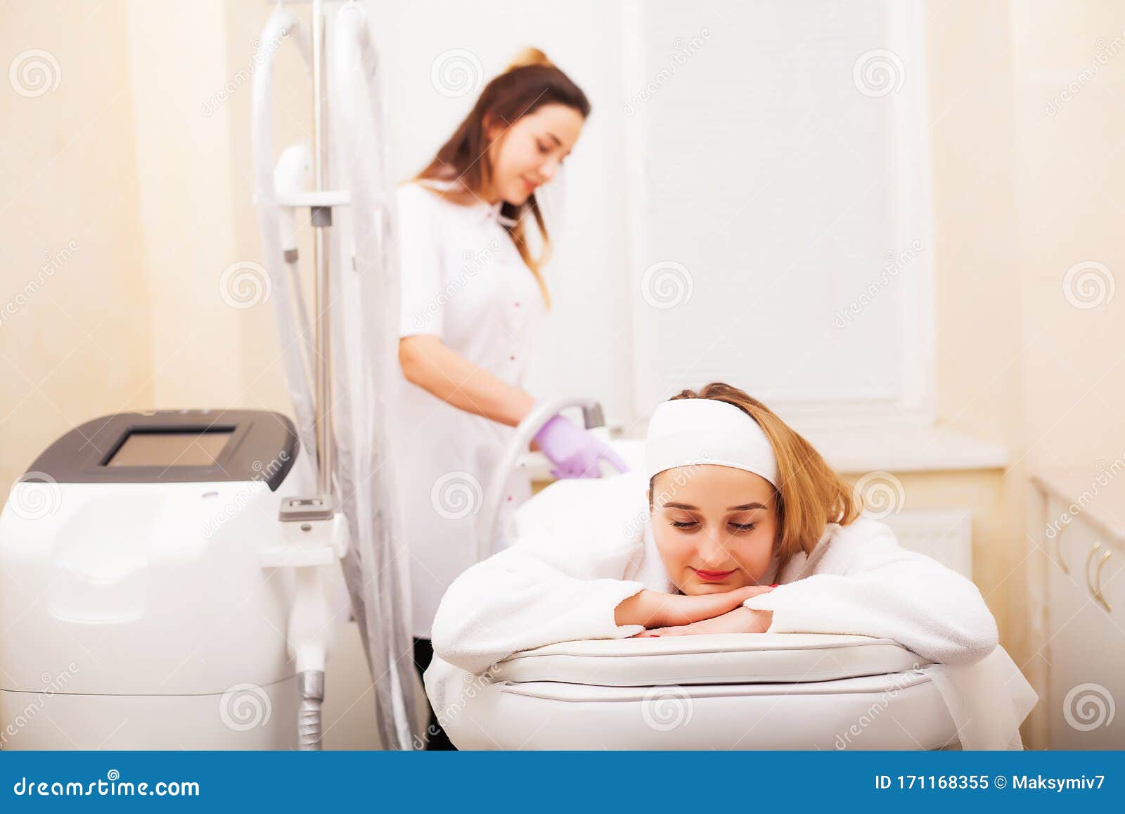 Woman Getting Lpg Hardware Massage At The Beauty Clinic Stock Image
