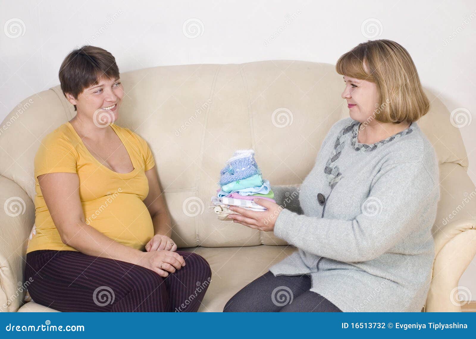 The Woman Gives Things for the Kid Stock Photo - Image of aunt, cyesis ...