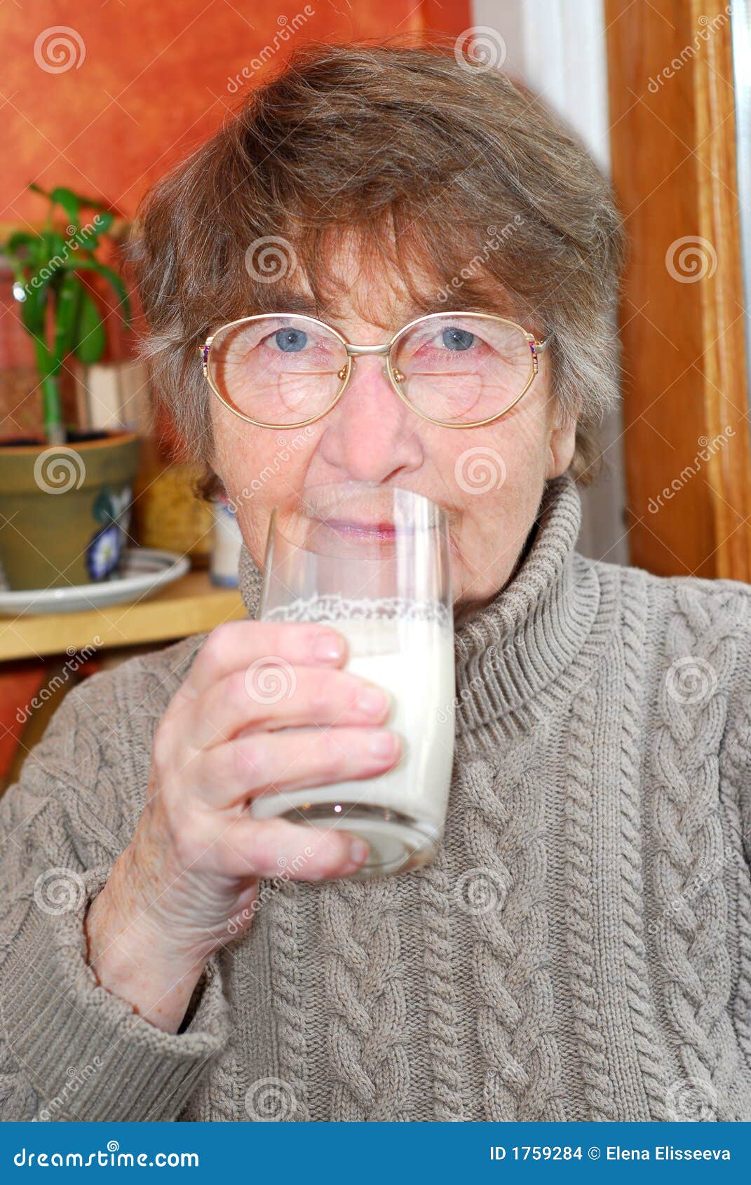 Woman glass milk stock photo. Image of hold, dairy, drinking - 1759284