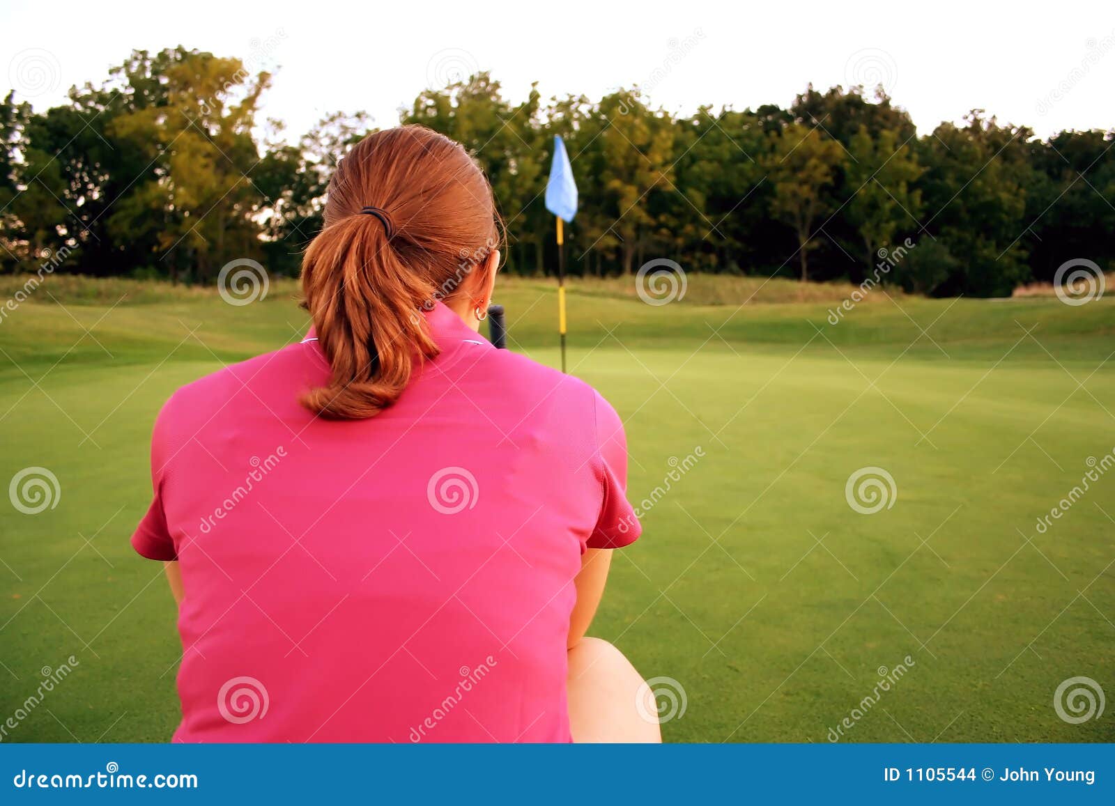 Woman on golf course stock photo. Image of competing, single - 1105544