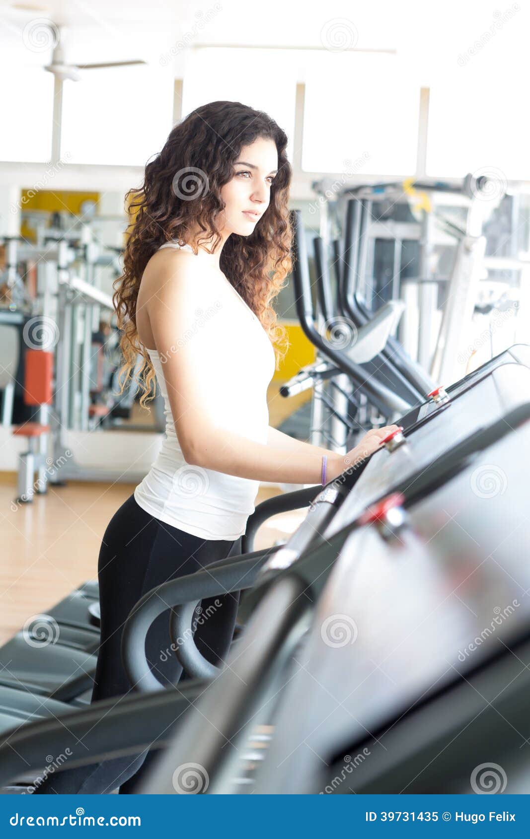 Woman at the gym stock image. Image of bodybuilding, caucasian - 39731435
