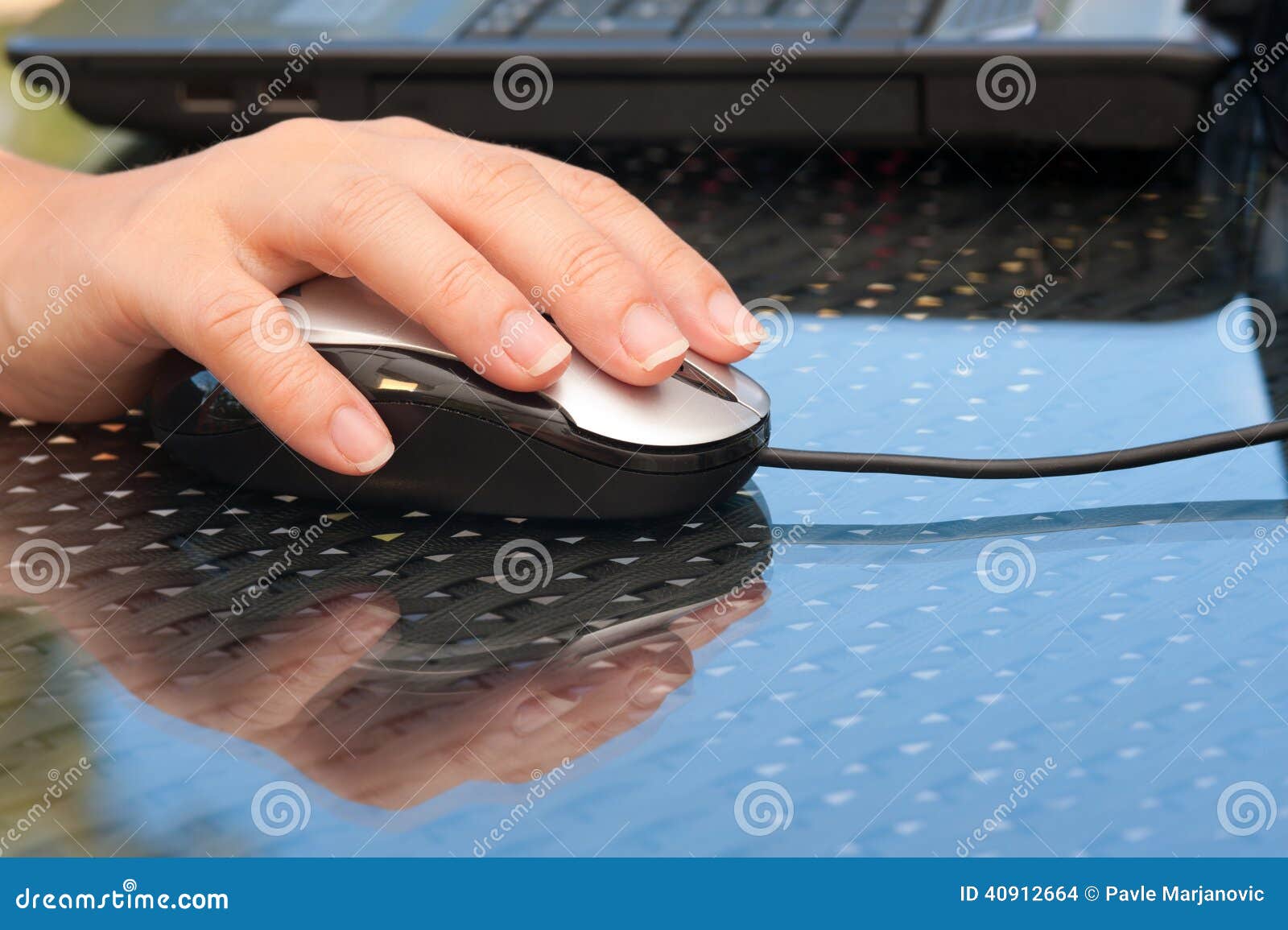 Woman hand holding mouse stock photo. Image of finance - 40912664