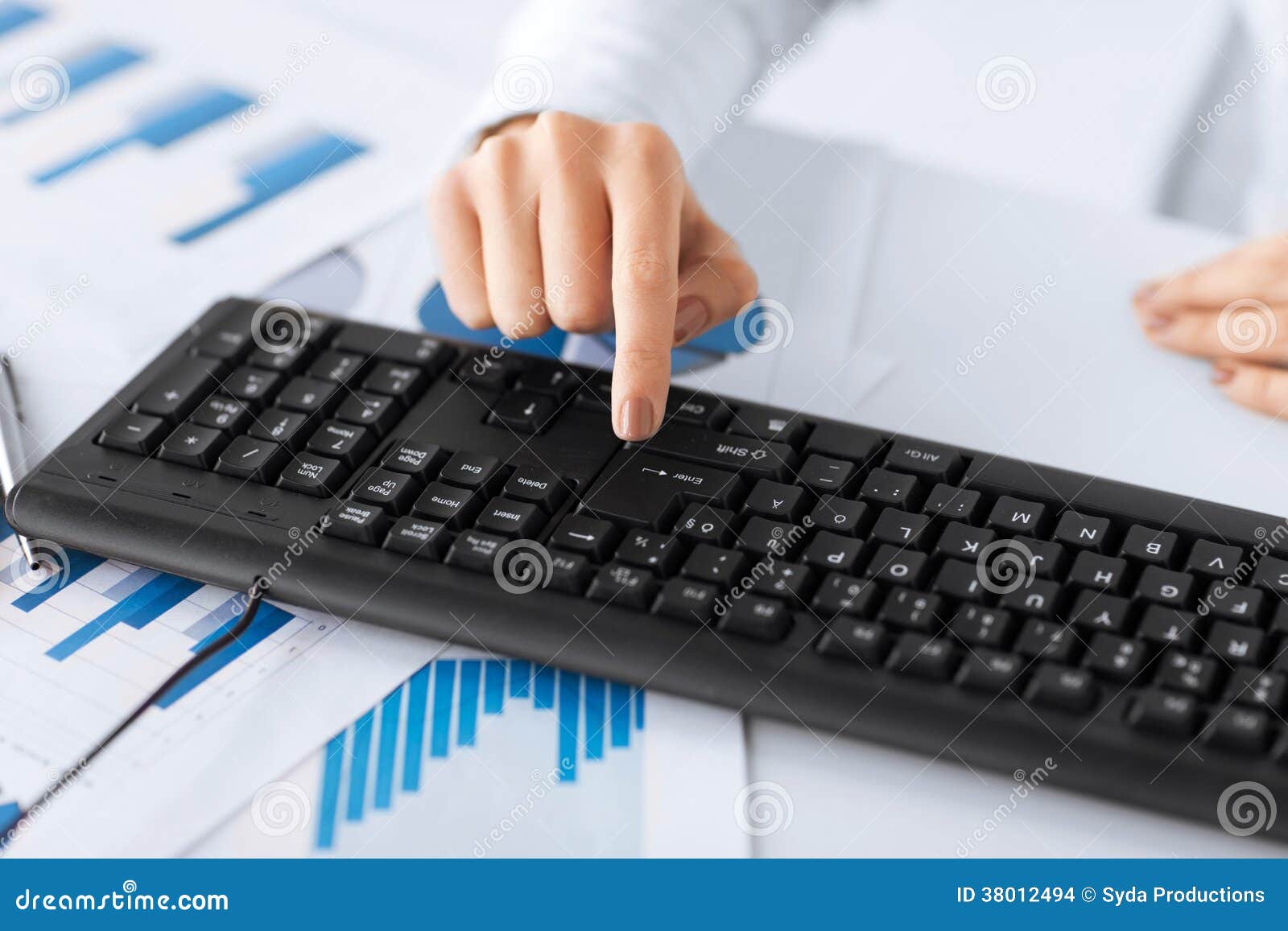 Woman Hand Pressing Enter Button on Keyboard Stock Photo - Image of ...