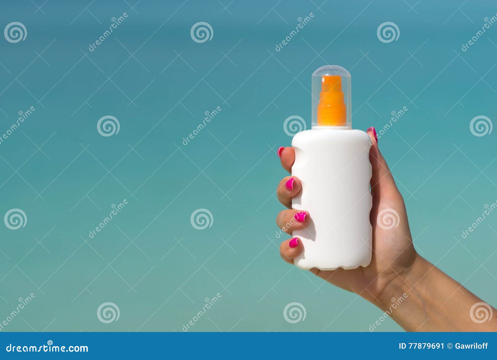 Woman Hands Putting Sunscreen from a Suncream Bottle Stock Image ...