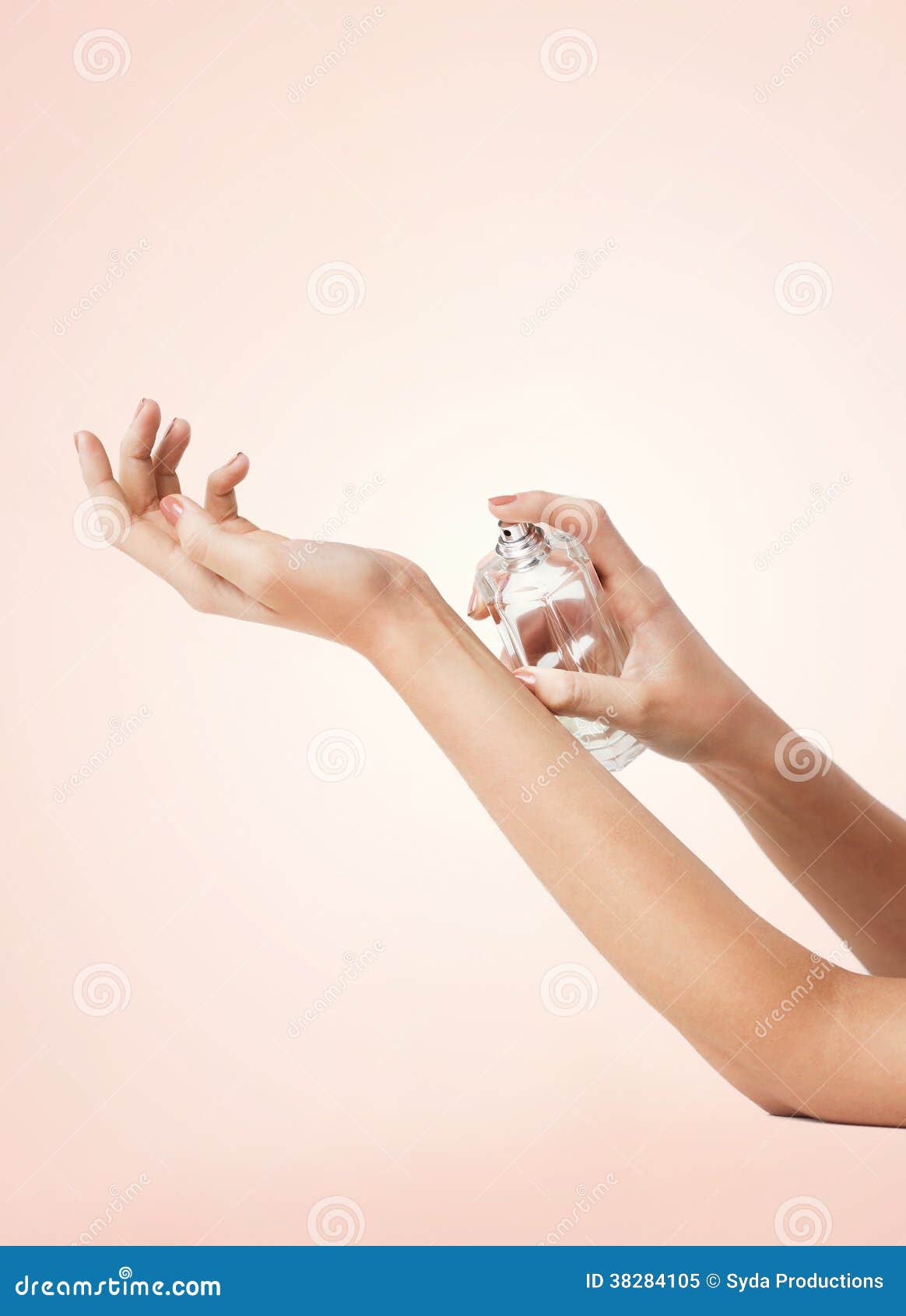 Woman Hands Spraying Perfume Stock Image - Image of closeup, beauty ...