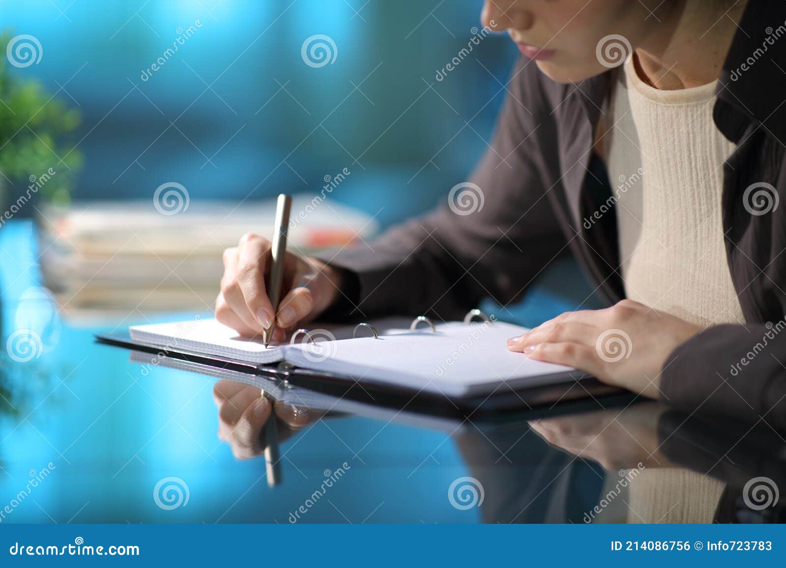 Woman Hands Taking Notes in a Ring Binder Notebook in the Night Stock ...