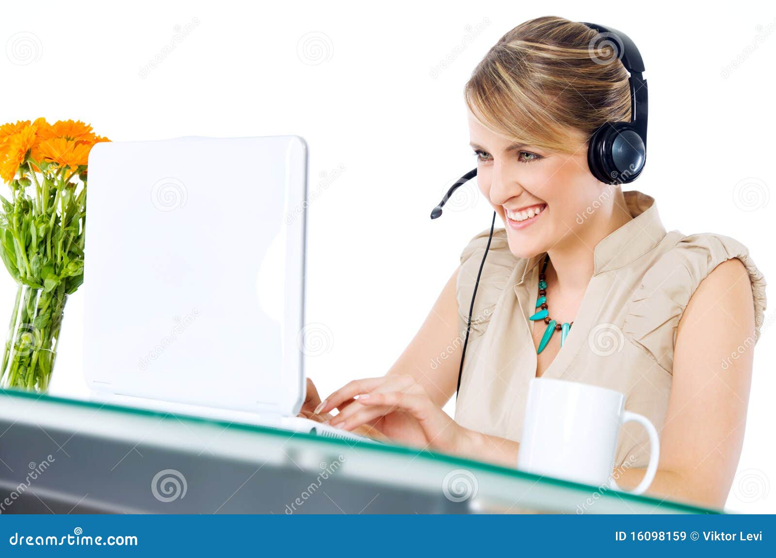 Woman happy laptop stock image. Image of chat, call, young - 16098159