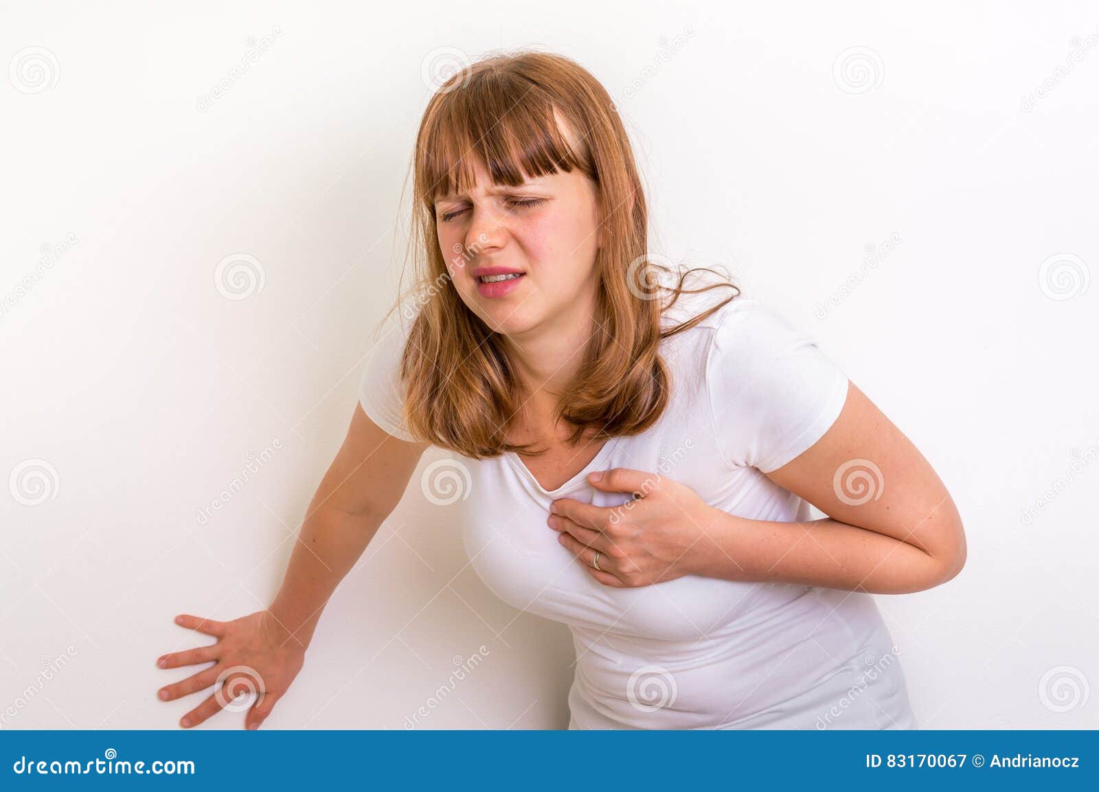 Woman having heart attack stock image. Image of medicine - 83170067