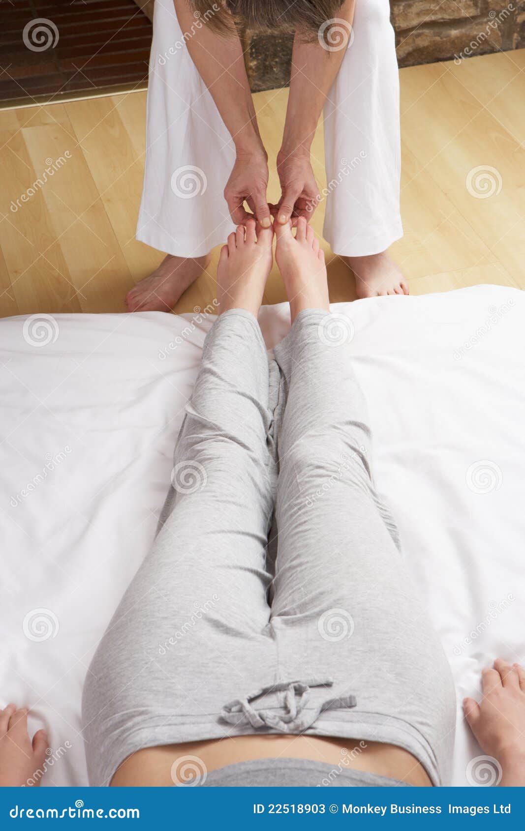 Woman Having Shiatsu Massage Stock Image - Image of lifestyle, back ...