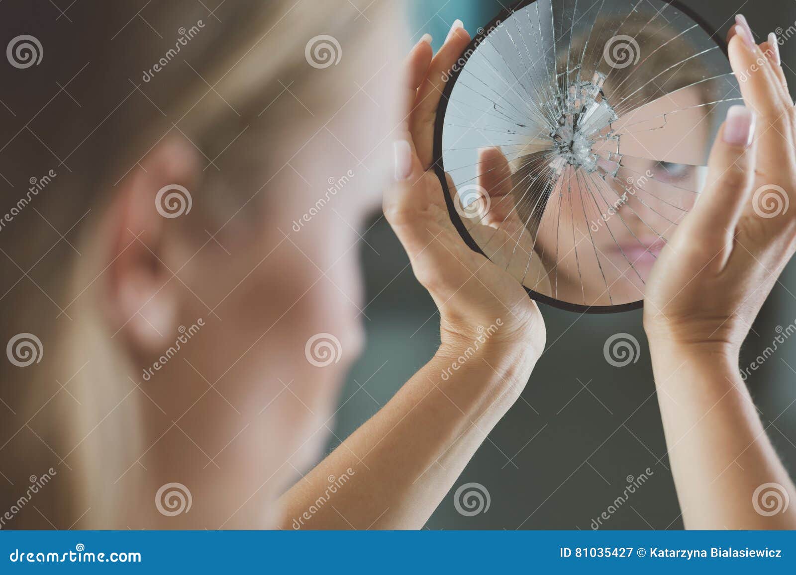 115 Broken Round Mirror Stock Photos - Free & Royalty-Free Stock Photos ...