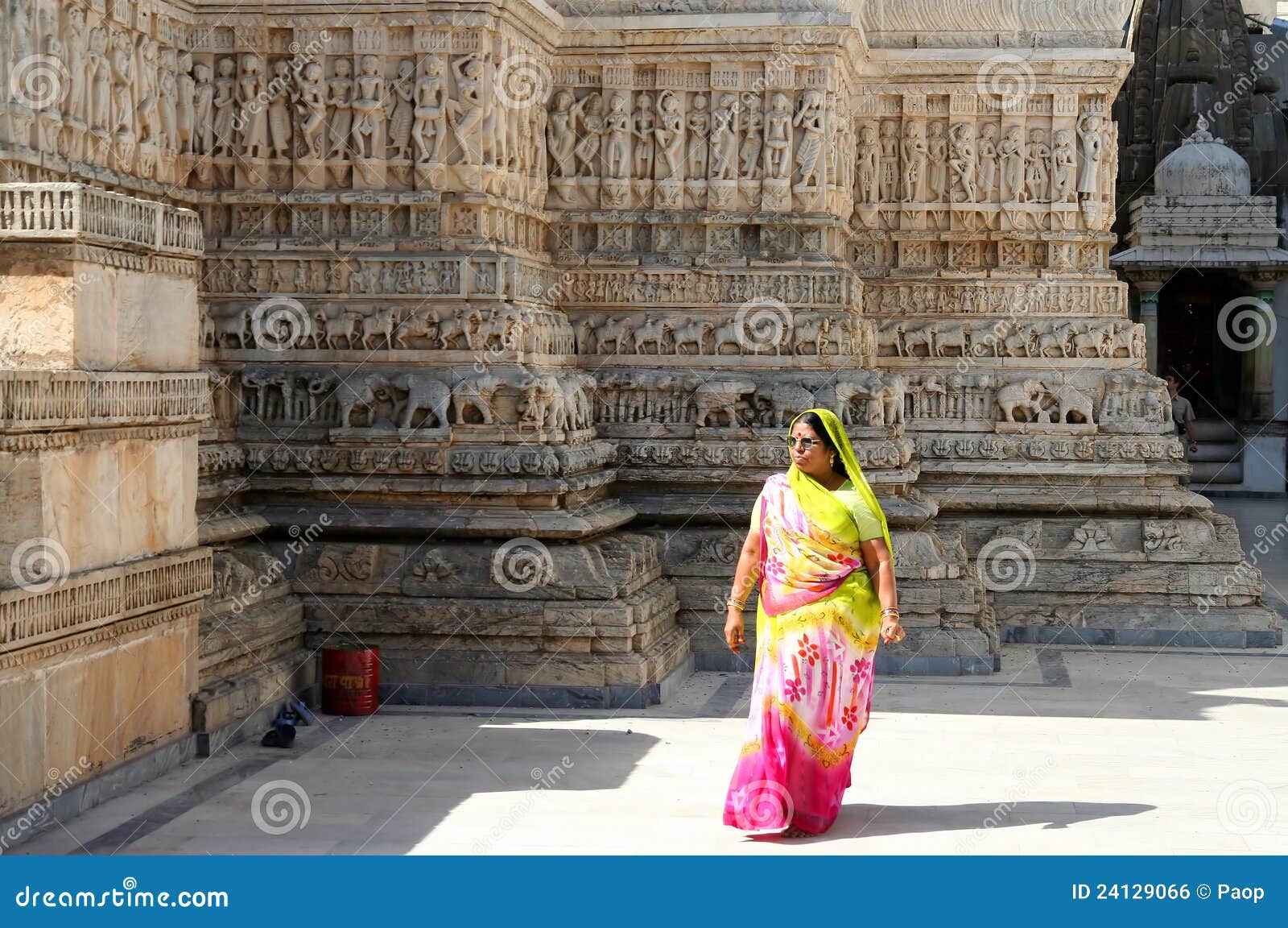 Woman in a Jain temple editorial photo. Image of door - 24129066